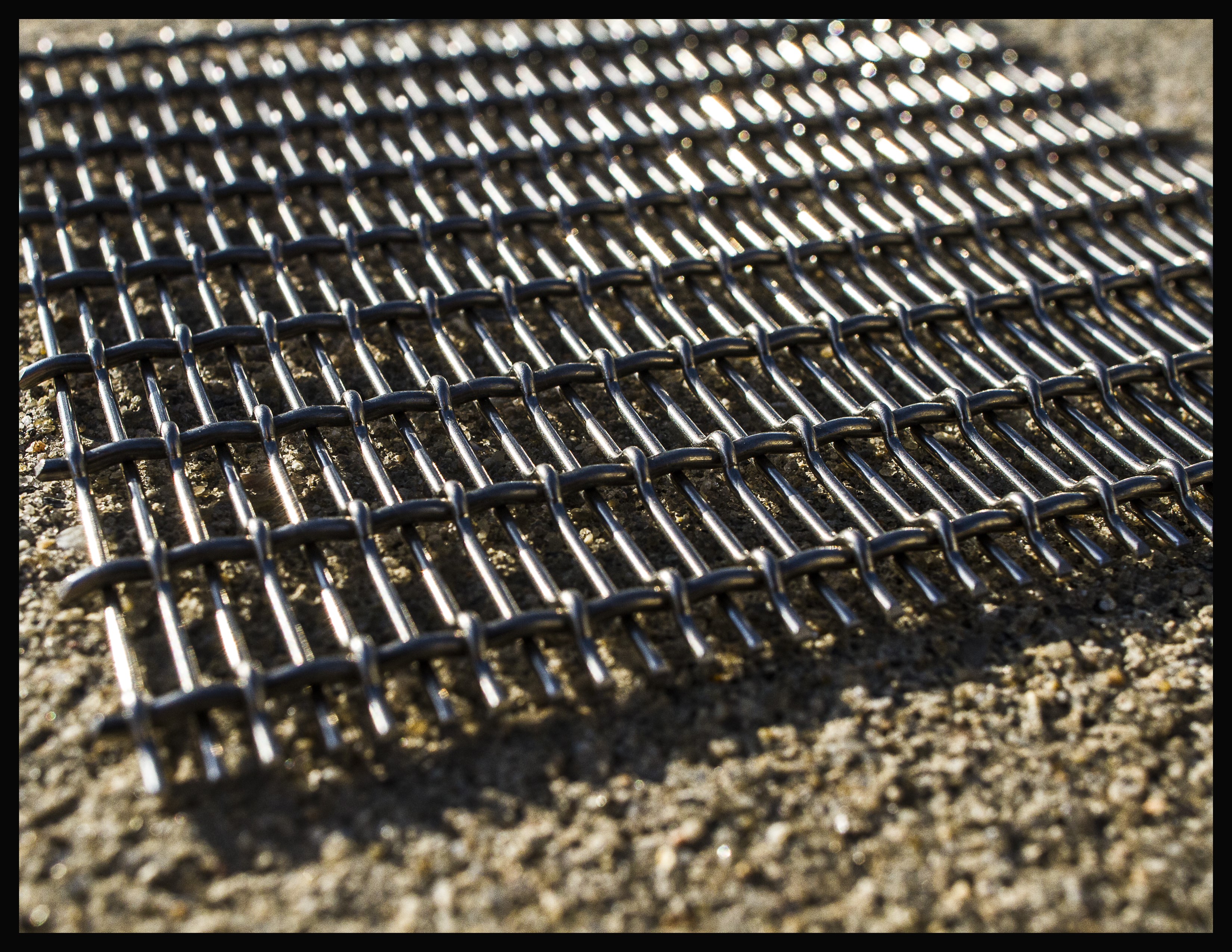 Ripple by GKD Metal Fabrics featured on Design Journal.