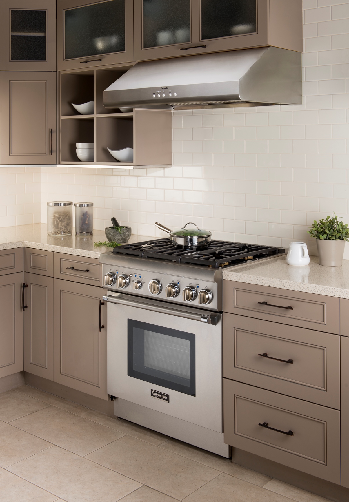 Thermador 30” Five-Burner Pro Harmony® Range by Thermador Home ...